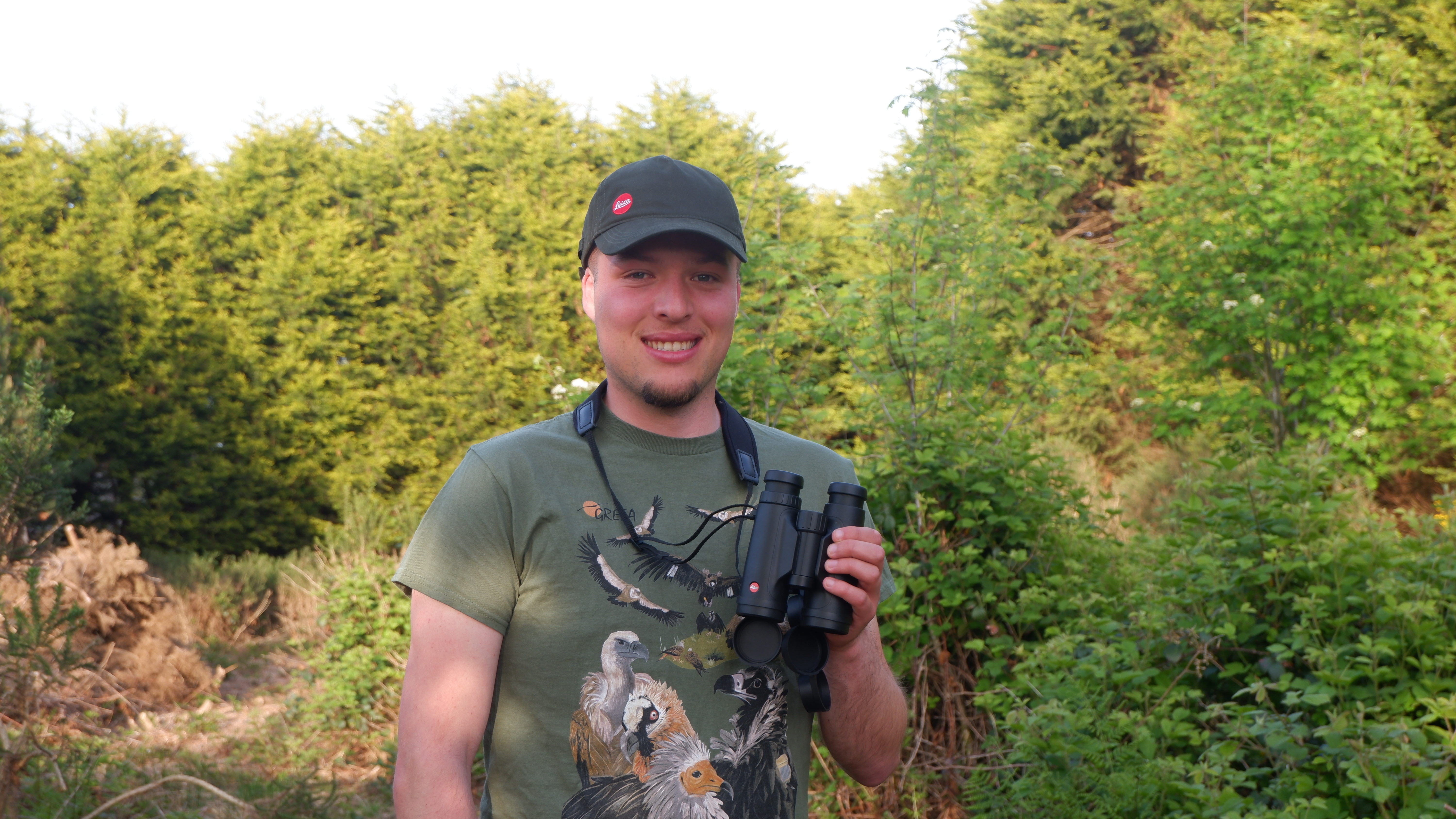 Kathrin, Luke and Dirk win Leica binoculars | Birdingplaces